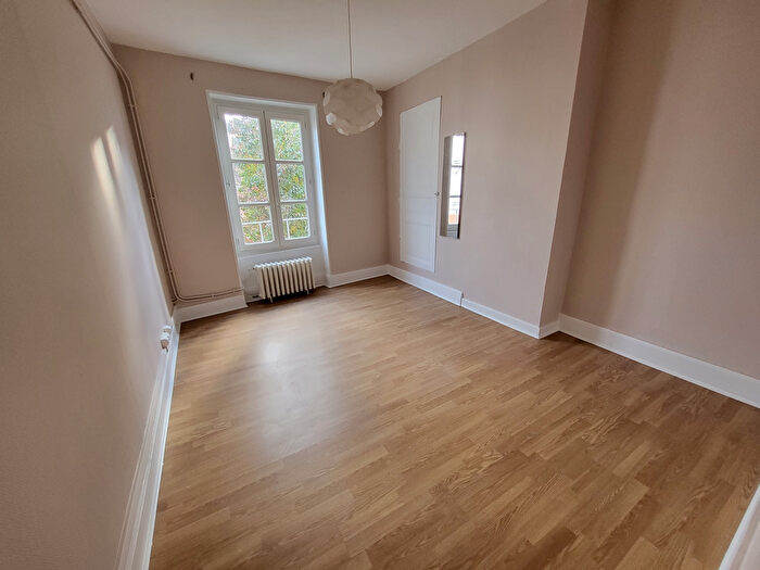 Appartement à louer - Clermont-Ferrand, Vallières, Sallins, Poncillon - 3 pièces - 2 chambres