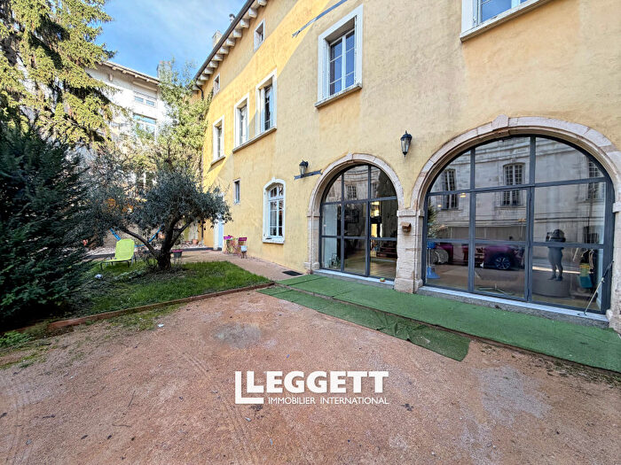 Maison 8 pièces à Mâcon, à vendre
