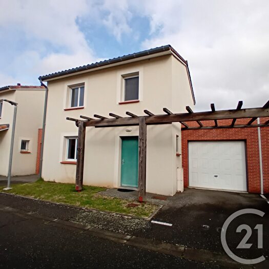 Maison 4 pièces à louer à Saverdun