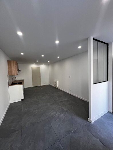 Appartement à louer - Rougiers - 1 pièce