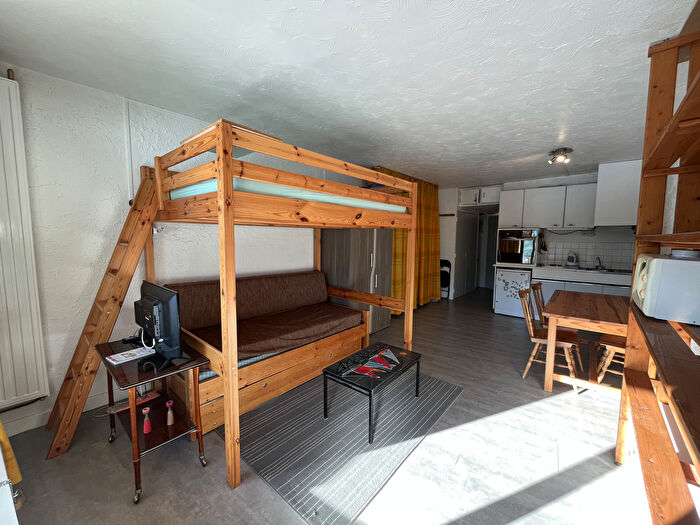 Appartement à vendre - Laveissière - 1 pièce