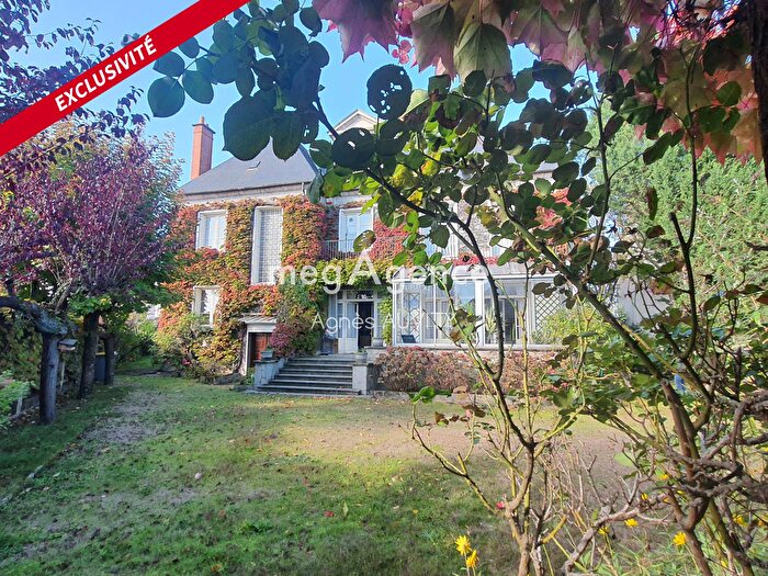 Maison à vendre - Commentry - 10 pièces - 5 chambres