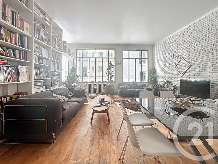 Appartement à vendre - Paris e , Saint-Vincent de Paul, Lariboisière - 6 pièces - 4 chambres