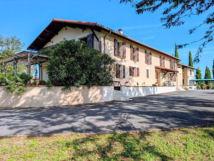Rieux-Volvestre - Maison 20 pièces à vendre