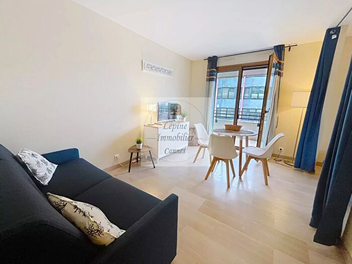 Appartement à vendre - Cannes, Centre-ville - 2 pièces - 1 chambre