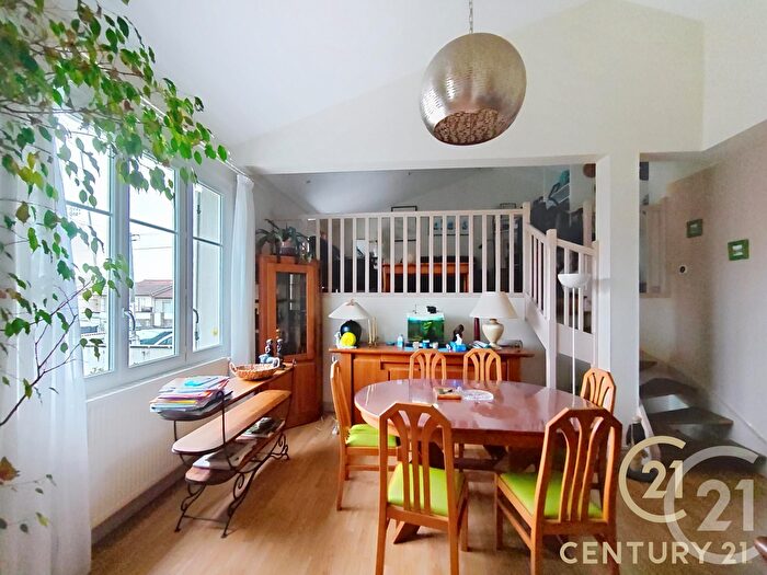 Maison à vendre - Angoulême - 4 pièces - 2 chambres