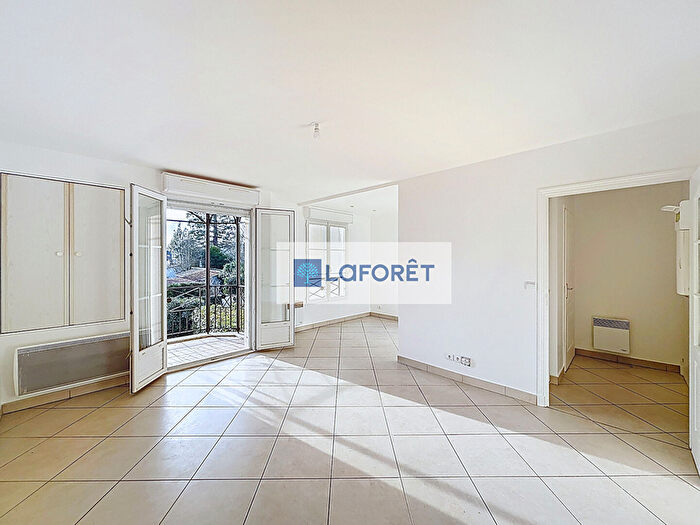 Appartement à vendre - Champigny-sur-Marne, Coeuilly Village Parisien - 2 pièces - 1 chambre