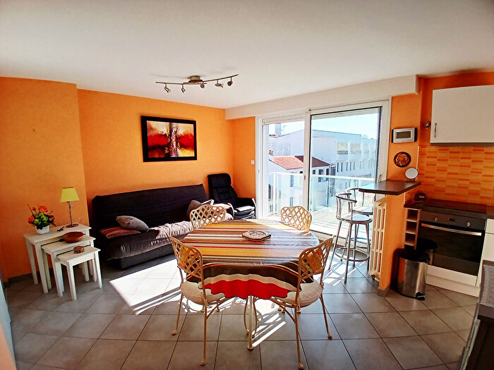 Appartement à vendre - Saint-Jean-de-Monts, Centre-ville, Vasais - 3 pièces - 2 chambres