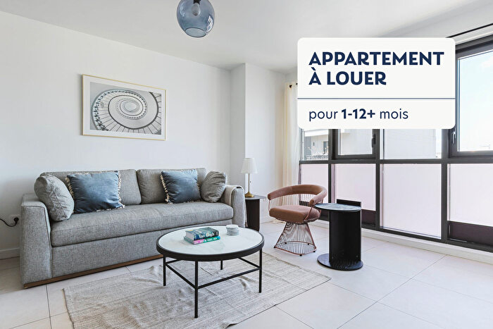 Appartement à louer - Levallois-Perret, Front de Neuilly - 3 pièces - 2 chambres