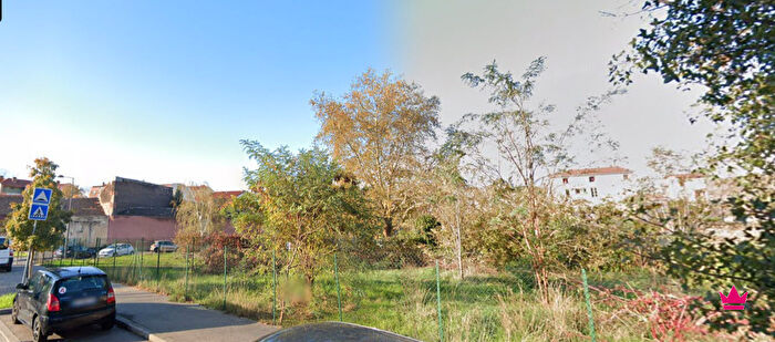 Appartement à vendre - Givors, Centre-ville - 2 pièces - 1 chambre