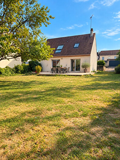 Maison 6 pièces à vendre à Mézières-sur-Seine