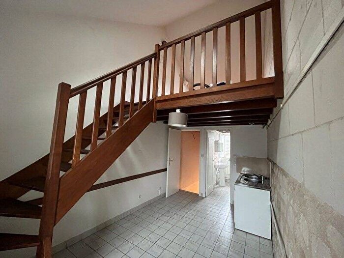 Sainte-Maure-de-Touraine : Appartement 1 pièce à louer