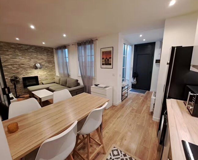 Appartement à louer - Bordeaux, Saint-Christoly - 1 pièce