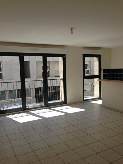 Appartement à louer - Bordeaux, La Bastide - 3 pièces - 2 chambres