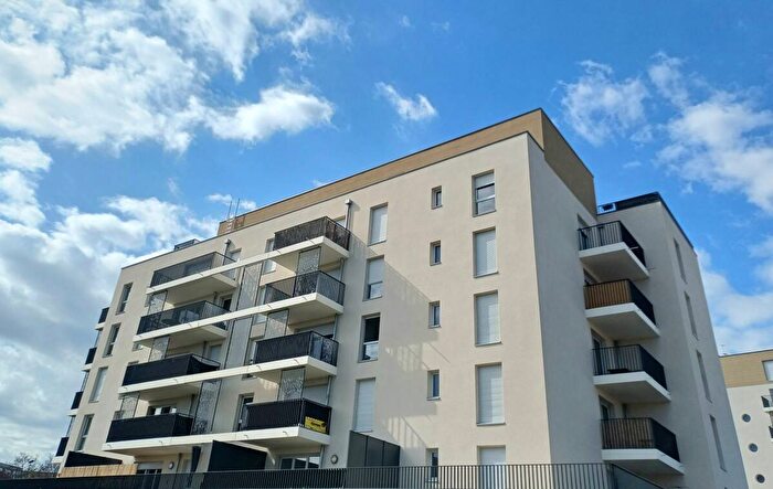 Appartement à louer - La Boucle, Clermont-Ferrand - 2 pièces - 1 chambre
