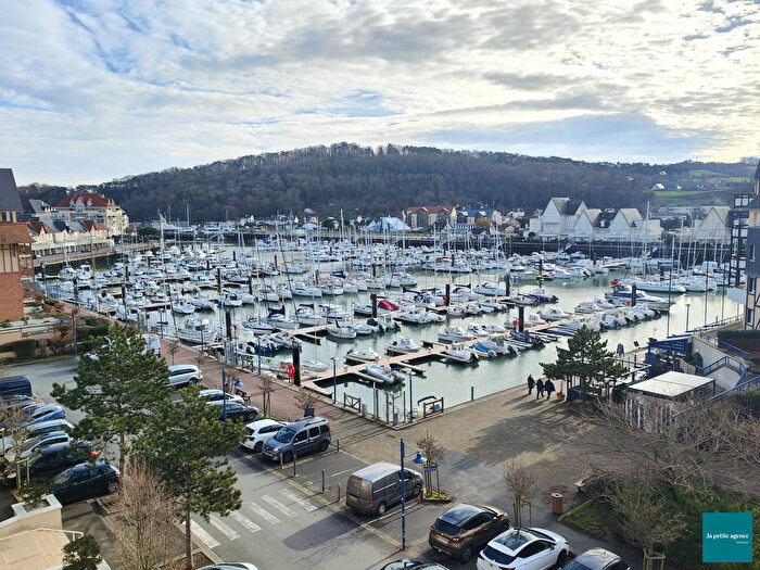 Appartement à vendre - Dives-sur-Mer - 3 pièces - 2 chambres