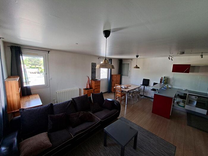 Grand-Couronne : Appartement 2 pièces à vendre