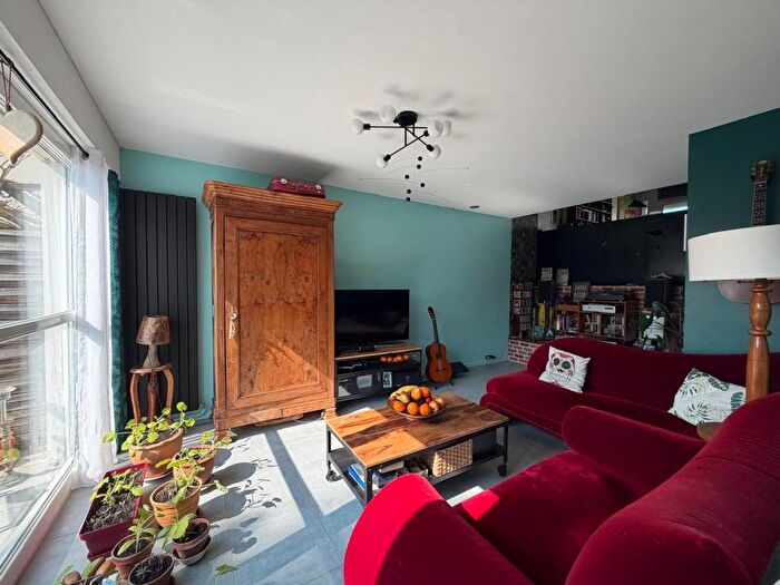 Maison à vendre - Villecresnes - 5 pièces - 3 chambres