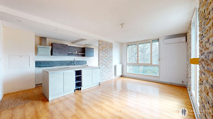Appartement à vendre - Échirolles, Villeneuve - 3 pièces - 2 chambres