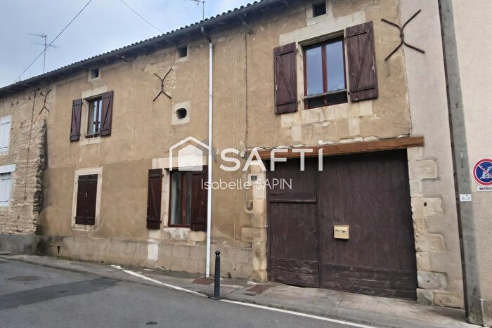 Maison à vendre - Neuville-de-Poitou - 5 pièces - 3 chambres
