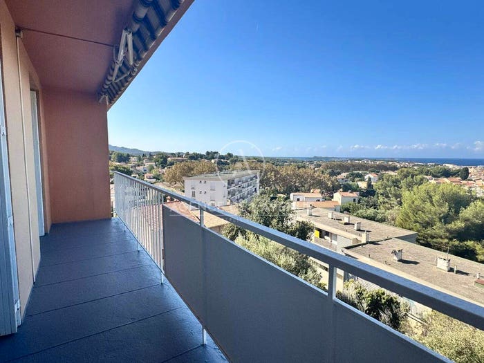 Tante Victoire, Six-Fours-les-Plages - Appartement 3 pièces à louer