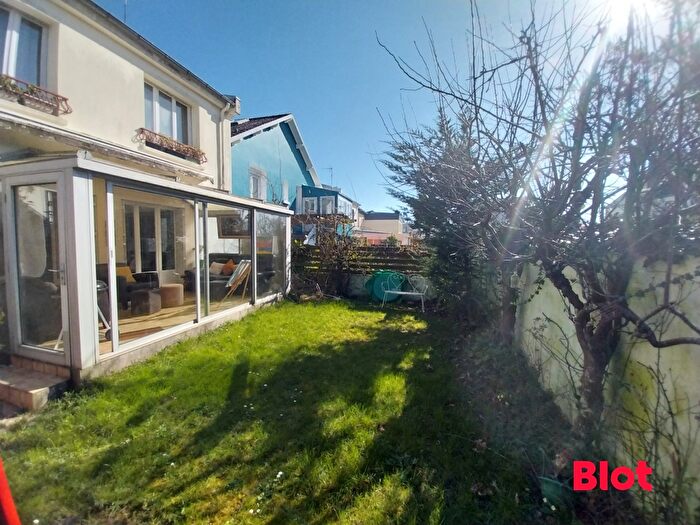 Maison à vendre - Brest, Saint-Marc, Kérampéré - 6 pièces - 4 chambres