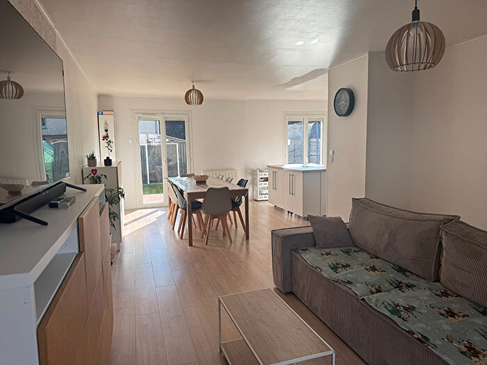 Maison à vendre - Fleury-les-Aubrais, Lignerolles, Jabotte, Hartière, Bicharderies, Herveline - 4 pièces - 3 chambres