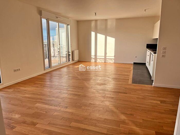 Faubourg de l'Arche, Courbevoie - Appartement 3 pièces à louer