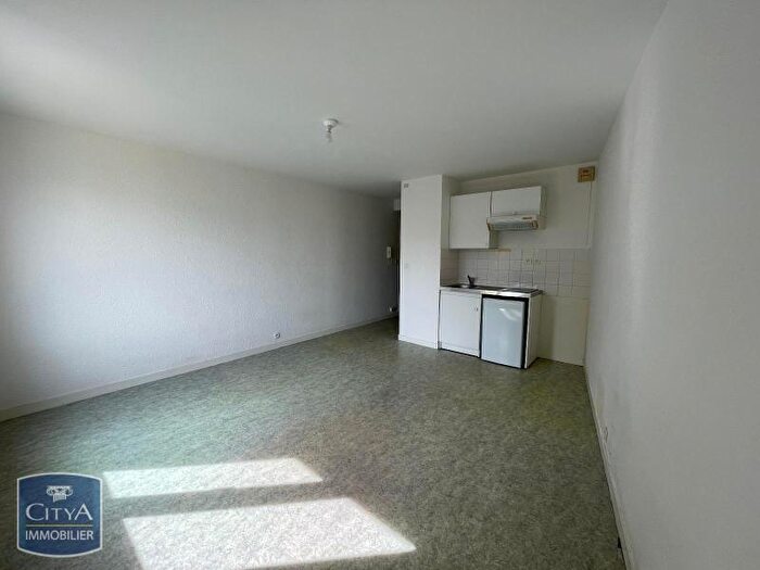 Appartement à louer - Le Mans, Boussinière - 1 pièce