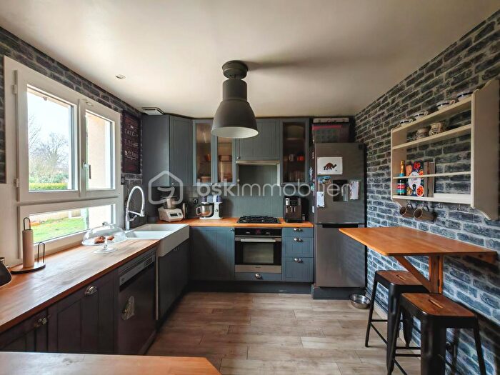 Maison à vendre - Crécy-la-Chapelle - 6 pièces - 4 chambres