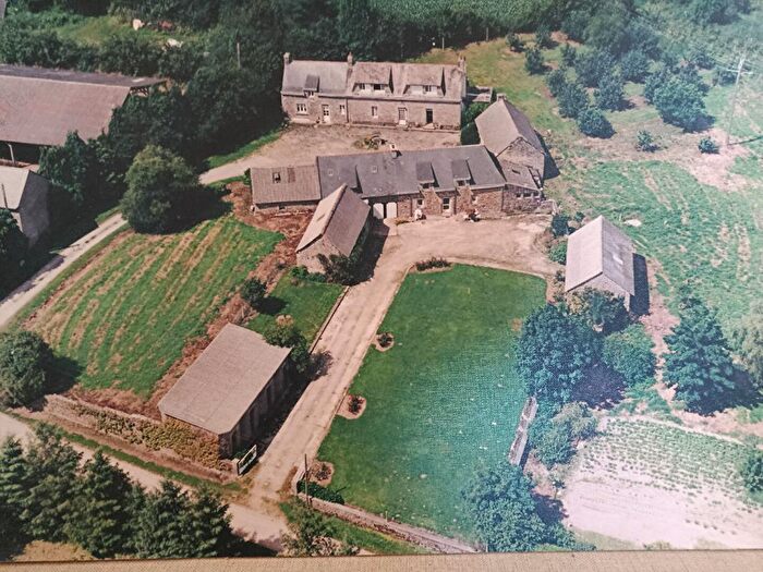 Maison à vendre - Langonnet - 12 pièces - 8 chambres