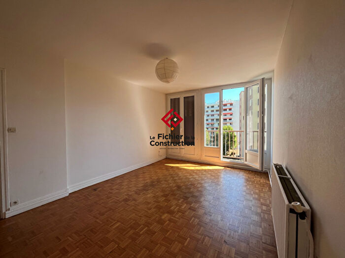 Appartement 4 pièces à louer à Meylan, Ayguinards, Plaine Fleurie