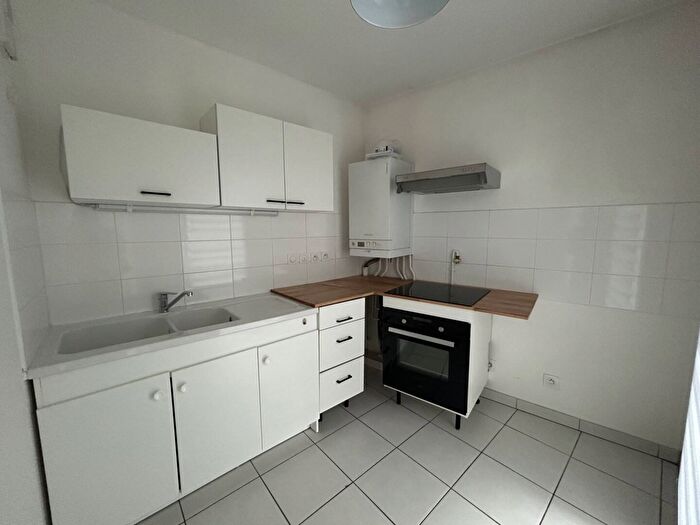 Appartement à louer - Clairmarais-Charles Arnould, Reims - 2 pièces - 1 chambre