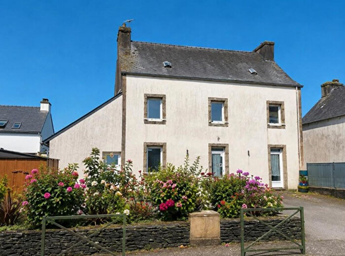 Maison 8 pièces à Laz, à vendre