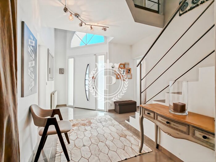 Maison 7 pièces à Livry-Gargan, La Poudrerie, à vendre