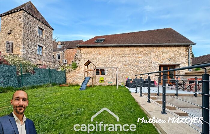 Maison à vendre - Beaumont-sur-Grosne - 5 pièces - 3 chambres