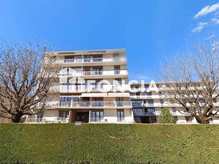 Ambroise-Croizat, Fontaine : Appartement 3 pièces à louer