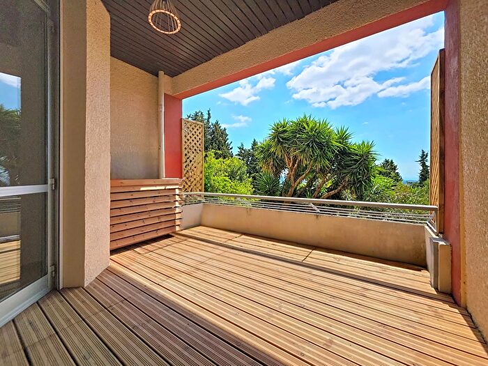Grasse, Magagnosc, Saint-Mathieu : Appartement 3 pièces à vendre