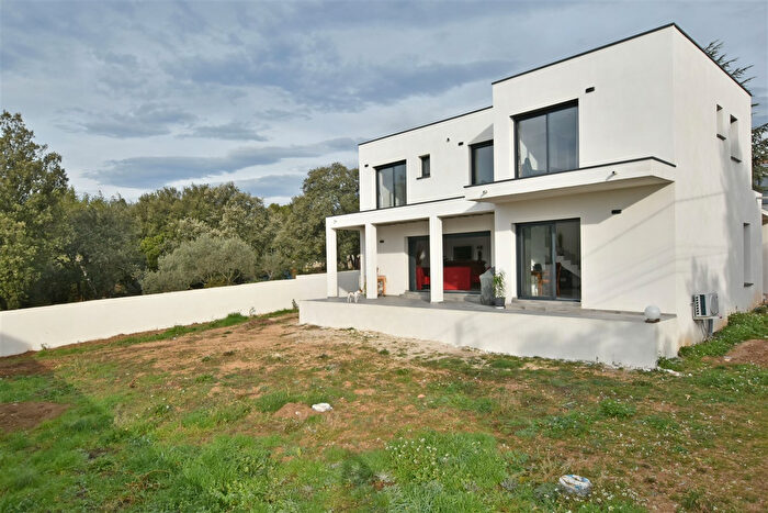 Maisons à vendre et appartements à louer - 1
