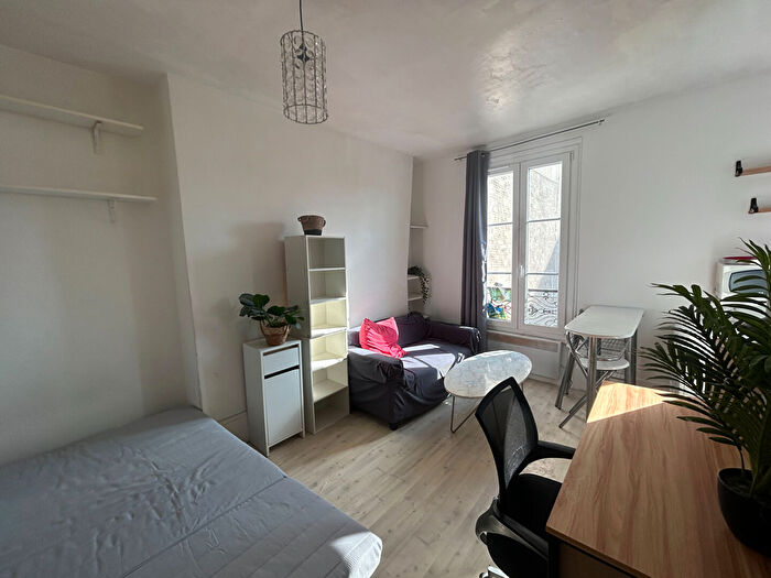 Appartement 1 pièce à louer - Paris 10ème, Goncourt, Canal Saint-Martin