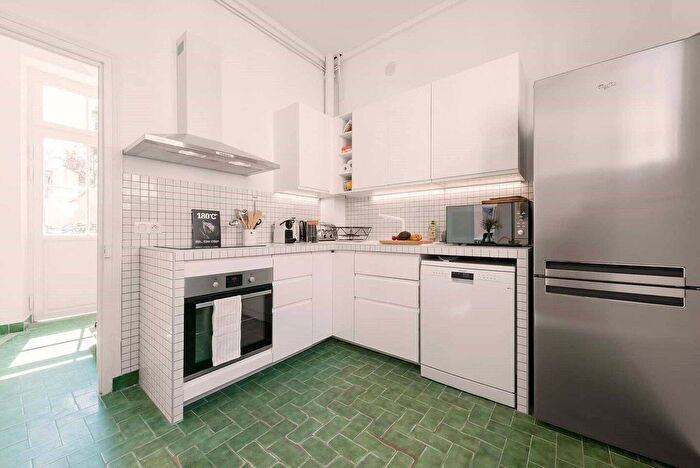 Appartement à louer - Ville Sud, Fontainebleau - 1 pièce