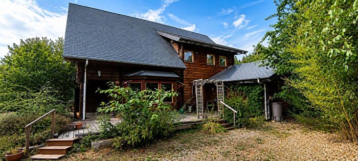 Arfeuille-Châtain : Maison 5 pièces à vendre