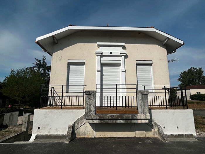 Maison 4 pièces à louer - Saint-Antoine-de-Ficalba
