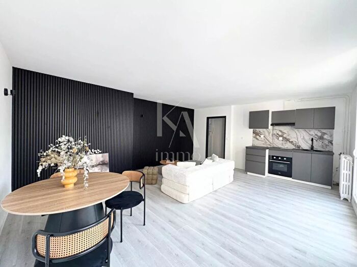 Appartement 3 pièces à vendre - Levallois-Perret, Front de Paris