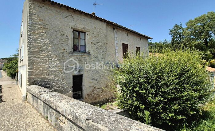 Maison 5 pièces à Chizé, à vendre