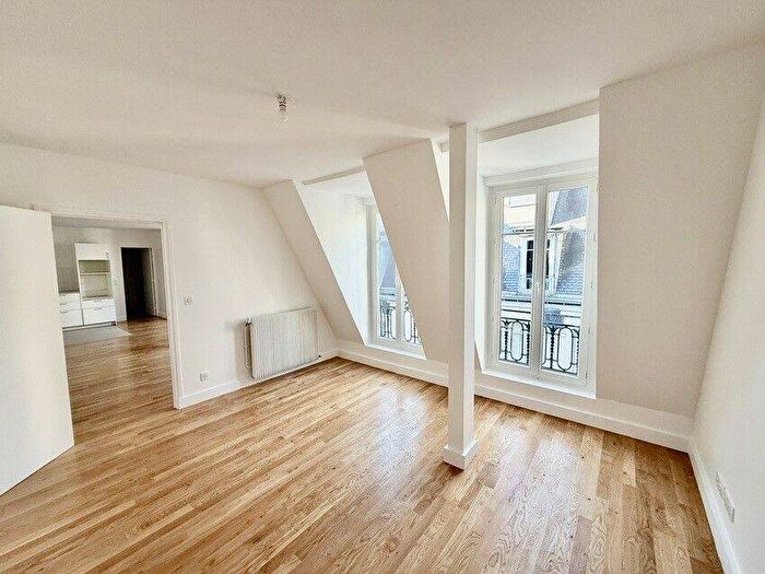 Appartement à louer - Ecole Militaire, Paris ème arrondissement - 2 pièces - 1 chambre