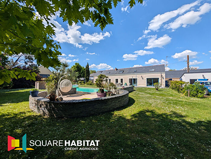 Maison à vendre - Seiches-sur-le-Loir - 7 pièces - 4 chambres