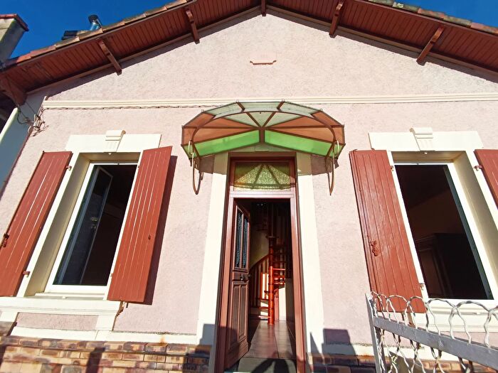 Maison à vendre - Angoulême, Saint-Ausone, Saint-Martin - 5 pièces - 3 chambres