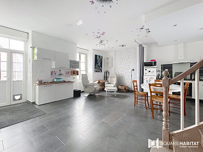 Maison à vendre - Ploubalay - 6 pièces - 5 chambres