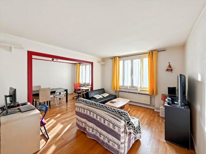 Appartement à vendre - Villeurbanne, Cusset - 3 pièces - 2 chambres